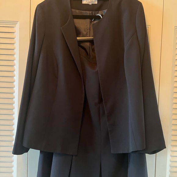Kasper | Skirts | Kasper Black Suit With Box Pleats | Poshmark